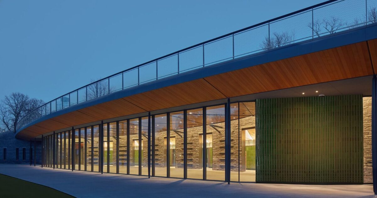 Davis Centre at the Harlem Meer Center | IQ Glass International